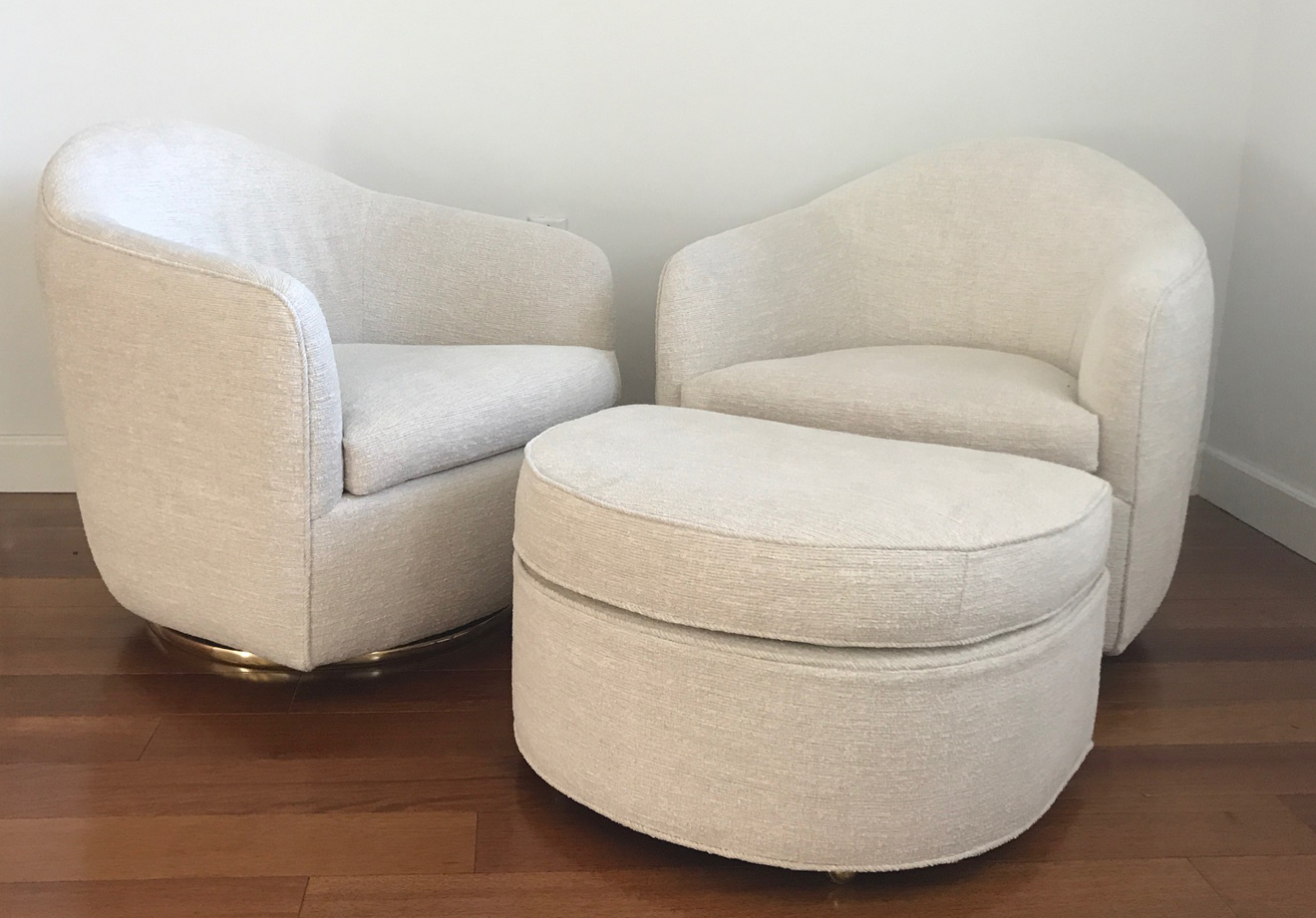 Pair of Barrel Back Swivel & Tilt Lounge Chairs by Milo Baughman